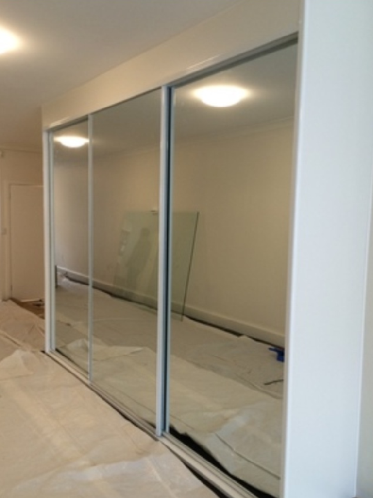 Plain-Mirrored-Wardrobe - Robes Delivered