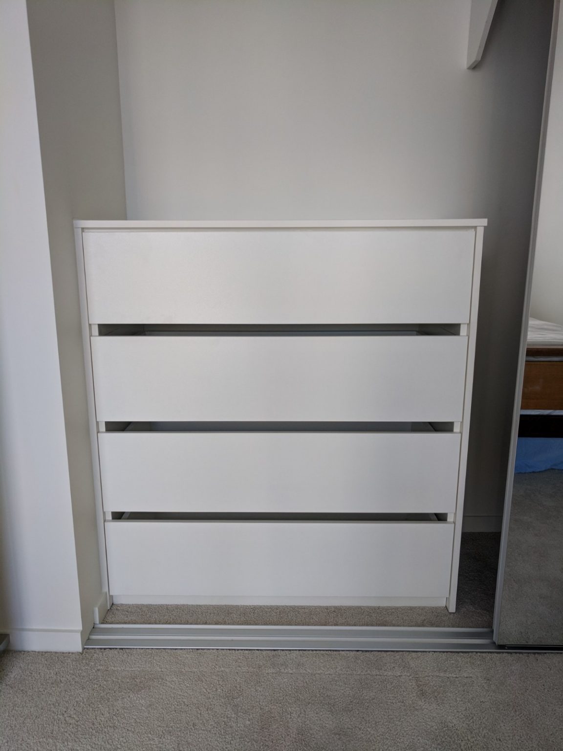 DIY Built-in Wardrobes. We supply sliding, hinged and walk-in wardrobes